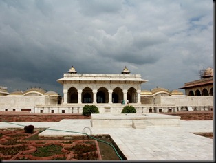 Pawprints in the Sands of Time: THE TAJ MAHAL and OTHER MONUMENTS..